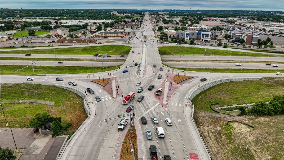 Are diverging diamonds safer than traditional intersections?